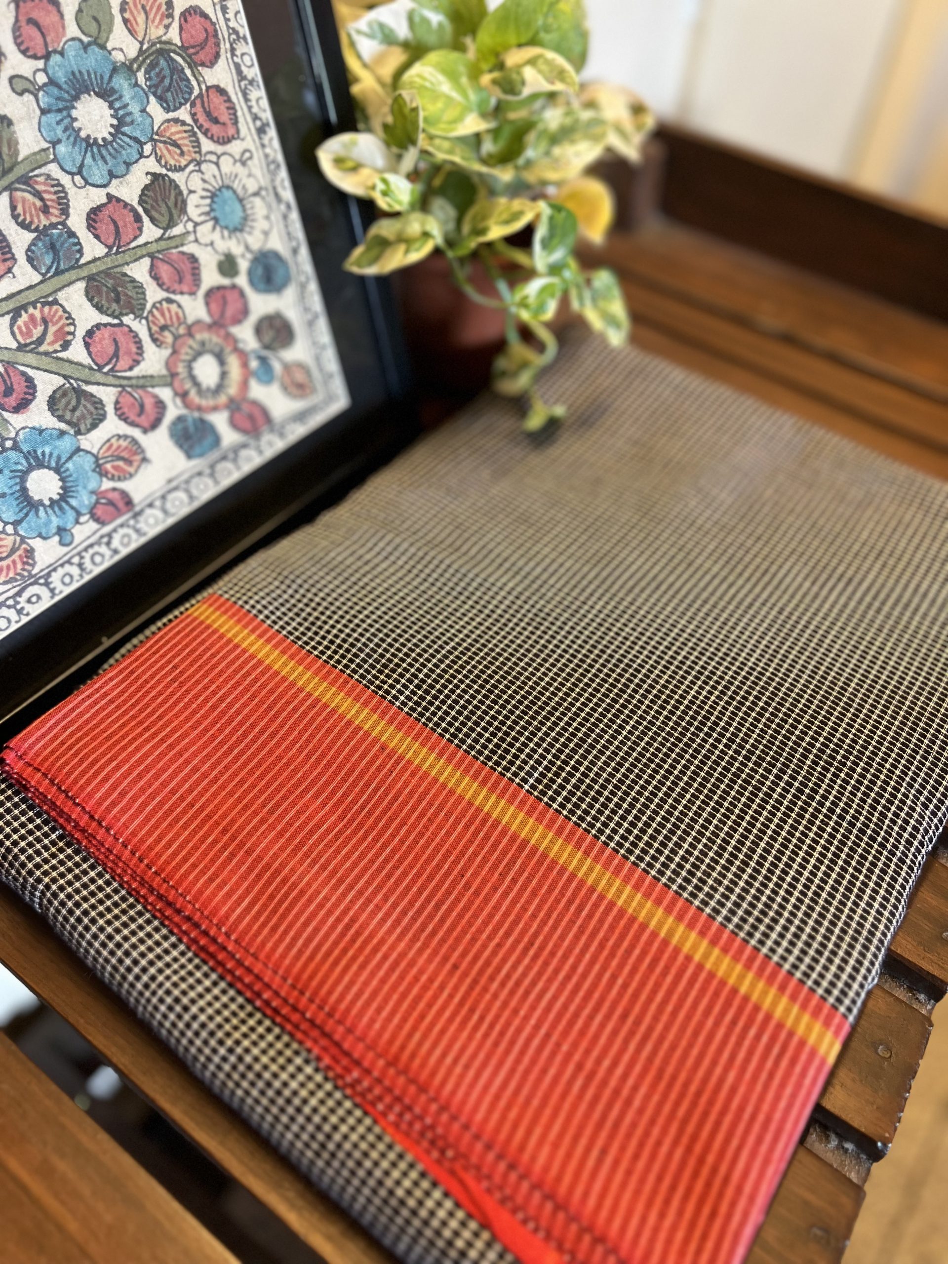 White and Black Patteda Anchu Saree